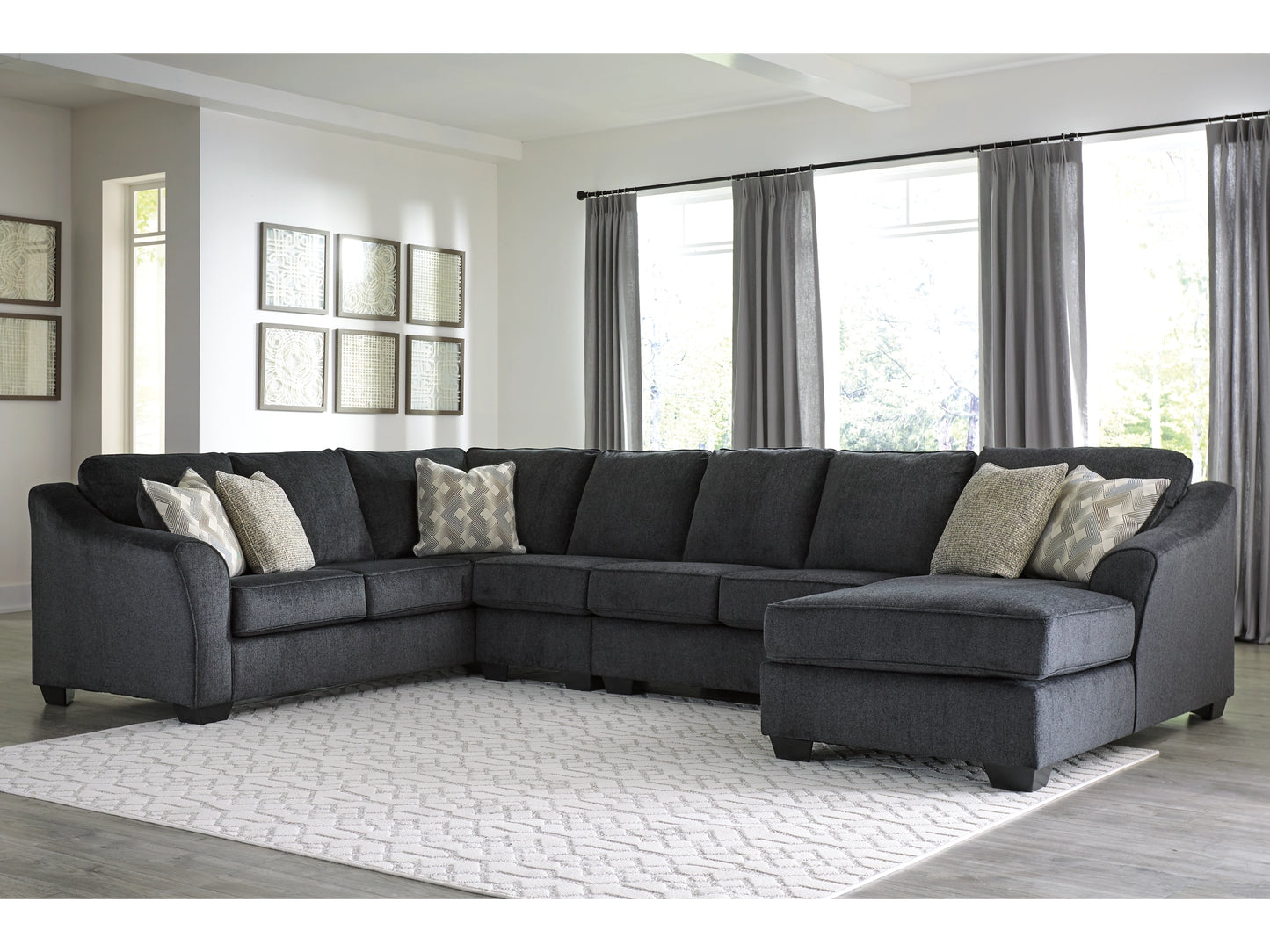 Eltmann 4-Piece Sectional with Chaise